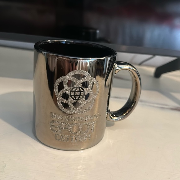 Disney | Kitchen | Vintage Disney Epcot Center Chrome Mug | Poshmark